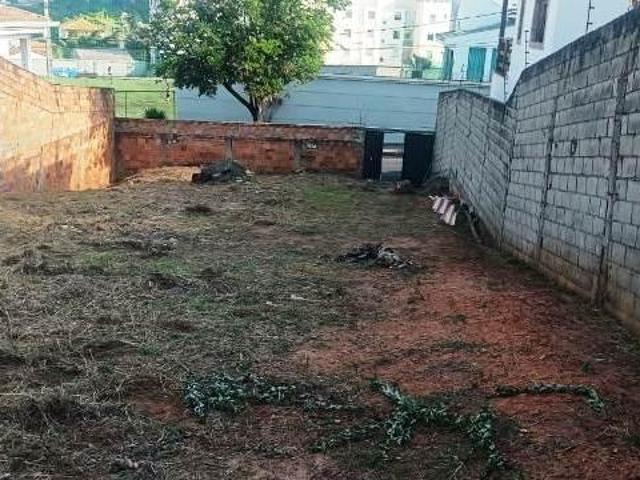 Lote / Terreno à venda em Belo Horizonte, no bairro João Pinheiro