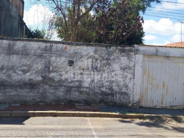 Lote / Terreno à venda em Belo Horizonte, no bairro Jaqueline