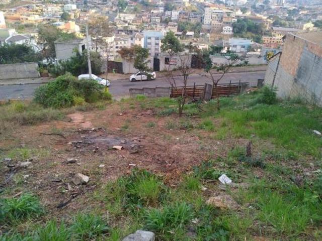 Lote / Terreno à venda em Belo Horizonte, no bairro Manacás