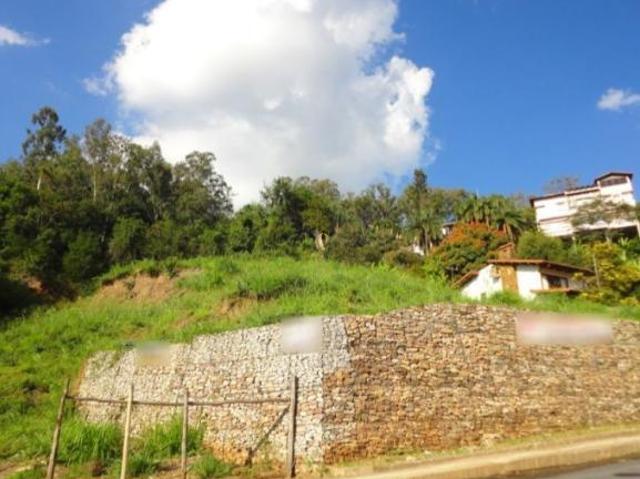 Lote / Terreno à venda em Belo Horizonte, no bairro Mangabeiras