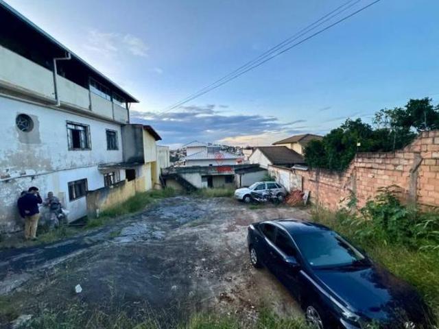 Lote / Terreno à venda em Belo Horizonte, no bairro Miramar
