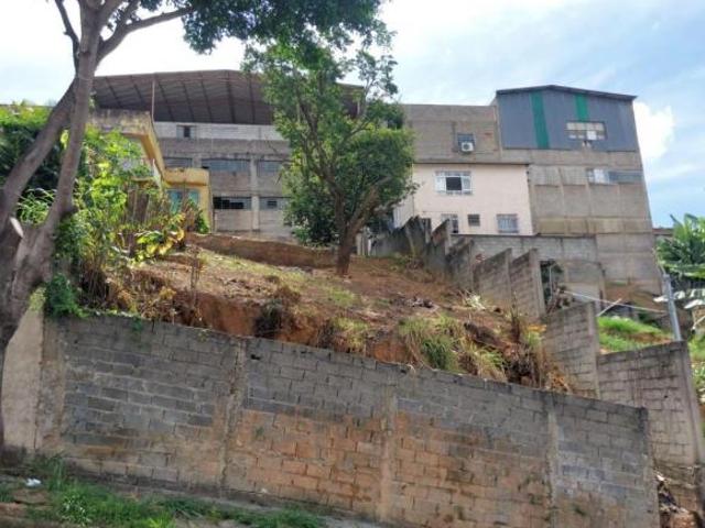 Lote / Terreno à venda em Belo Horizonte, no bairro Nova Gameleira