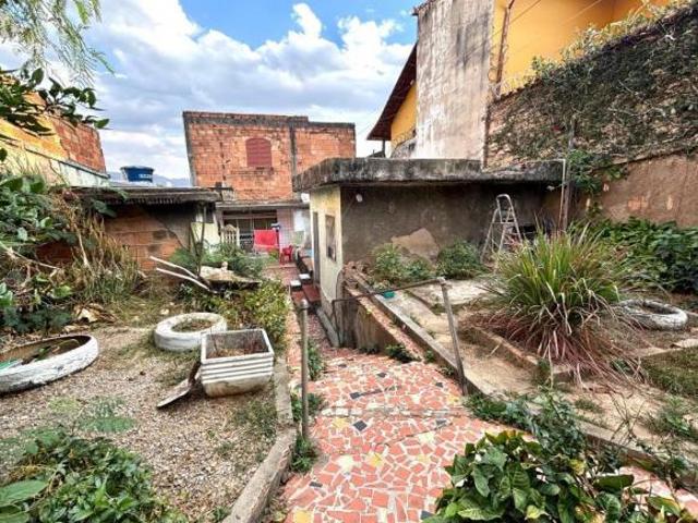 Lote / Terreno à venda em Belo Horizonte, no bairro Sagrada Família