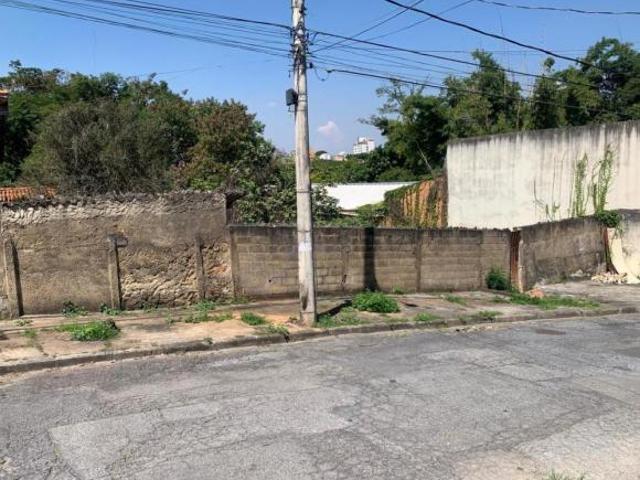 Lote / Terreno à venda em Belo Horizonte, no bairro Santa Mônica