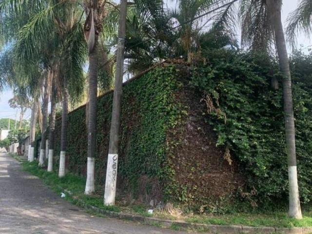 Lote / Terreno à venda em Belo Horizonte, no bairro Santa Rosa