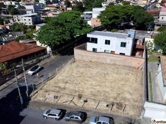 Lote / Terreno à venda em Belo Horizonte, no bairro Palmeiras