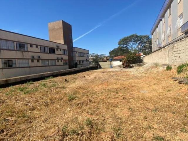 Lote / Terreno à venda em Belo Horizonte, no bairro Paqueta