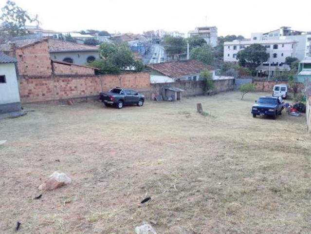 Lote / Terreno à venda em Belo Horizonte, no bairro Planalto