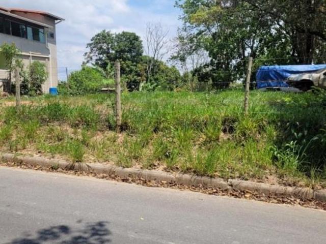 Lote / Terreno à venda em Betim, no bairro Bom Repouso