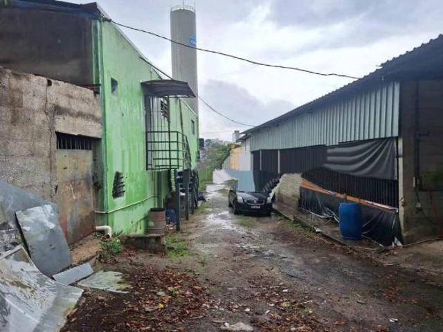 Lote / Terreno à venda em Betim, no bairro Guarujá