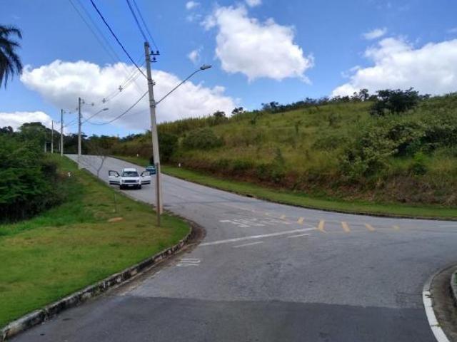 Lote / Terreno à venda em Betim, no bairro Ingá Alto