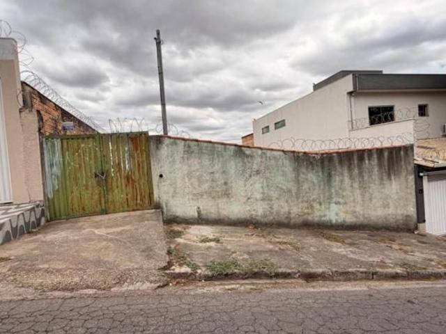 Lote / Terreno à venda em Betim, no bairro Niterói