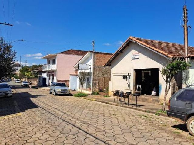 Lote / Terreno à venda em Borda Da Mata, no bairro Centro