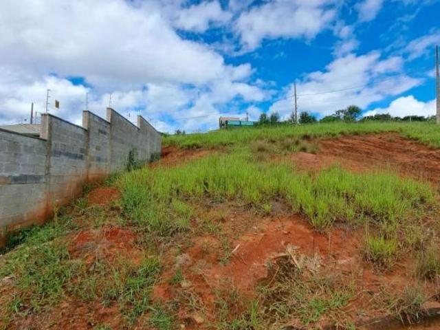 Lote / Terreno à venda em Borda Da Mata, no bairro São Francisco