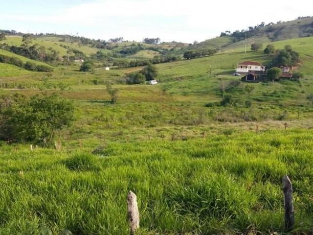 Lote / Terreno à venda em Borda Da Mata, no bairro Santa Rita