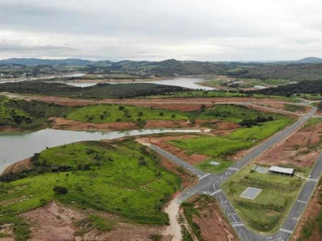 Lote / Terreno à venda em Capitólio, no bairro Condomínio Colinas Do Lago