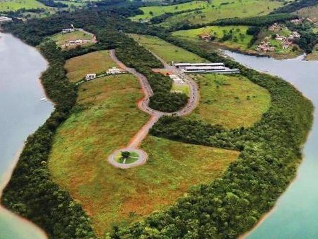 Lote / Terreno à venda em Capitólio, no bairro Condomínio Marinas Portobello