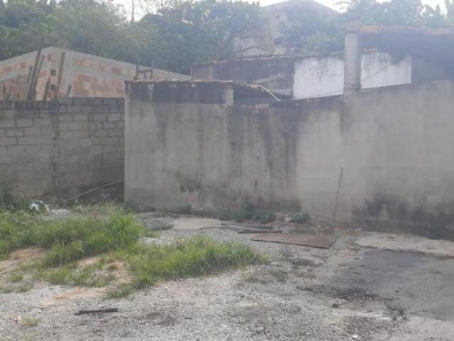Lote / Terreno à venda em Contagem, no bairro Colonial