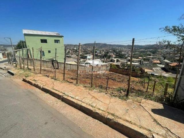 Lote / Terreno à venda em Contagem, no bairro Icaivera