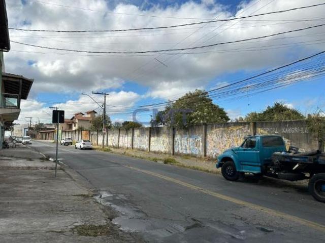 Lote / Terreno à venda em Contagem, no bairro Tropical