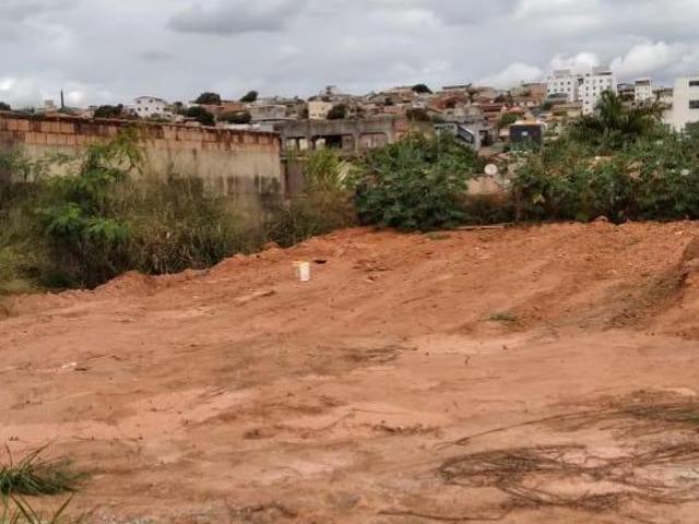 Lote / Terreno à venda em Contagem, no bairro Vale Das Amendoeiras