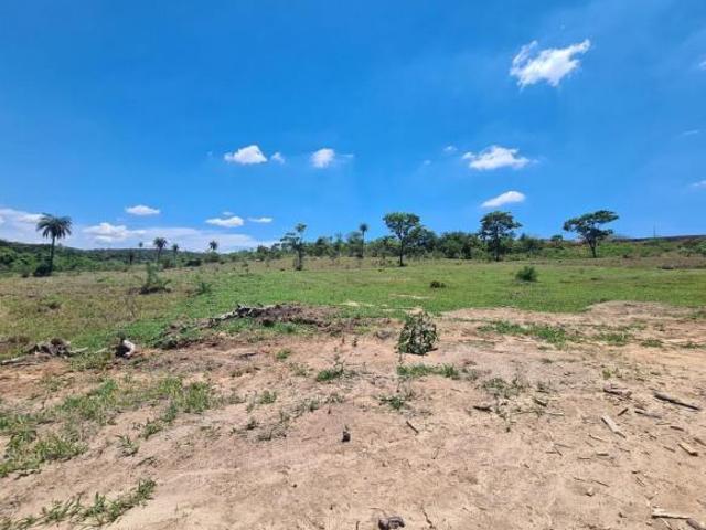 Lote / Terreno à venda em Esmeraldas, no bairro Novo Retiro