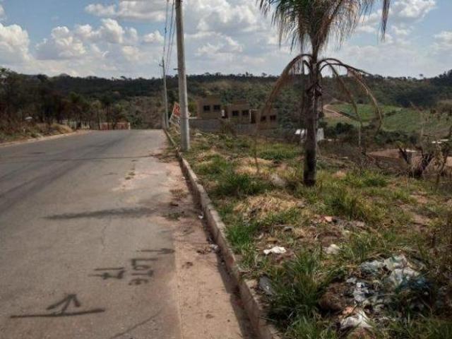 Lote / Terreno à venda em Ibirité, no bairro Camargos