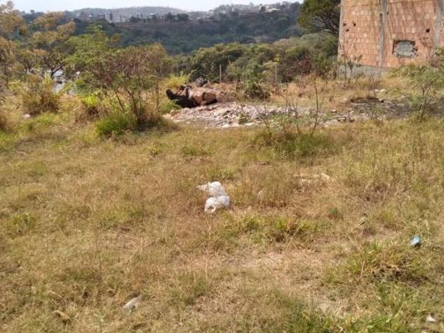 Lote / Terreno à venda em Ibirité, no bairro Fazenda Lajinha