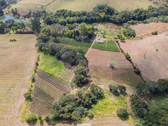 Lote / Terreno à venda em Itatiba, no bairro Bairro Pedras De Ouro
