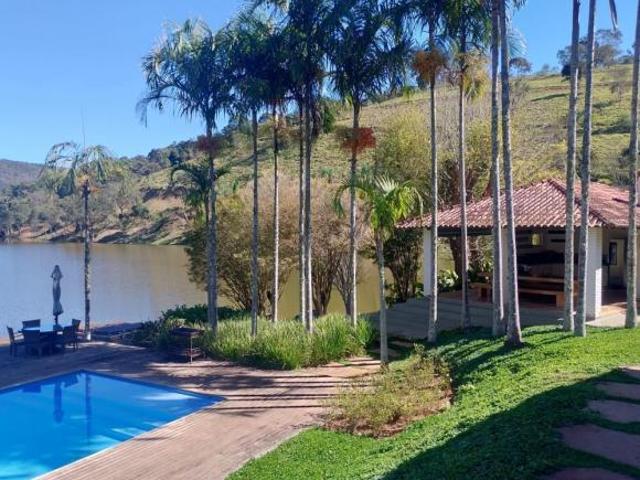 Lote / Terreno à venda em Itabirito, no bairro Centro