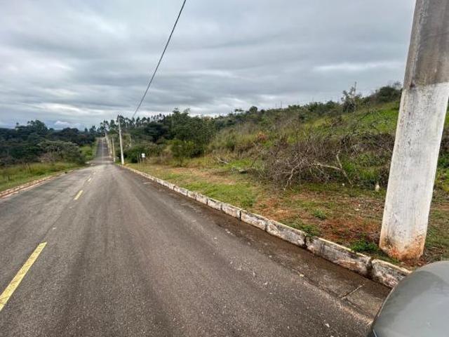 Lote / Terreno à venda em Itabirito, no bairro Lagoa Park