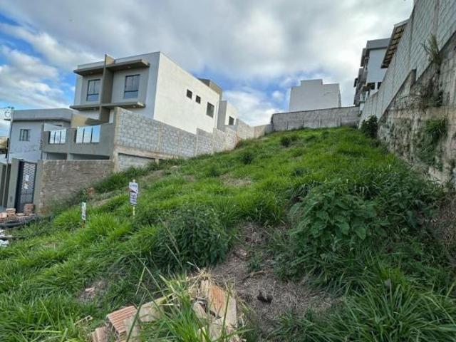 Lote / Terreno à venda em Itabirito, no bairro Recanto Das Colinas Ii