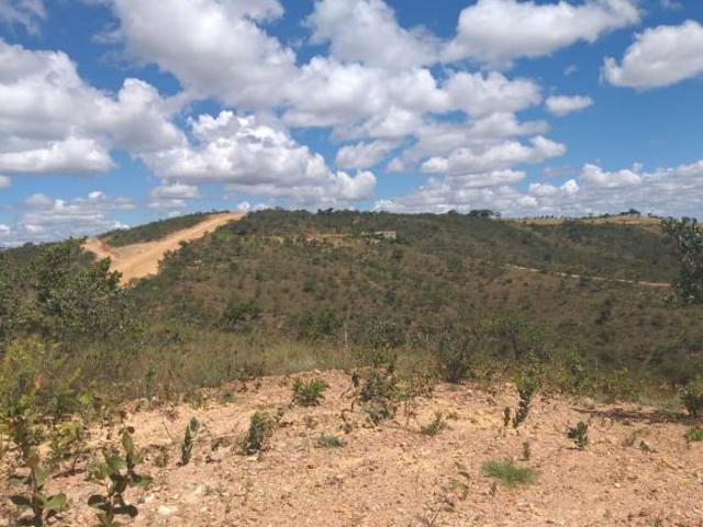 Lote / Terreno à venda em Jaboticatubas, no bairro Centro