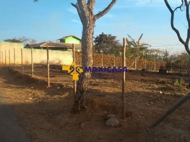 Lote / Terreno à venda em Lagoa Santa, no bairro Lagoinha De Fora