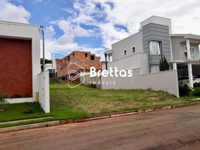 Lote / Terreno à venda em Lavras, no bairro Condomínio Goiabeiras