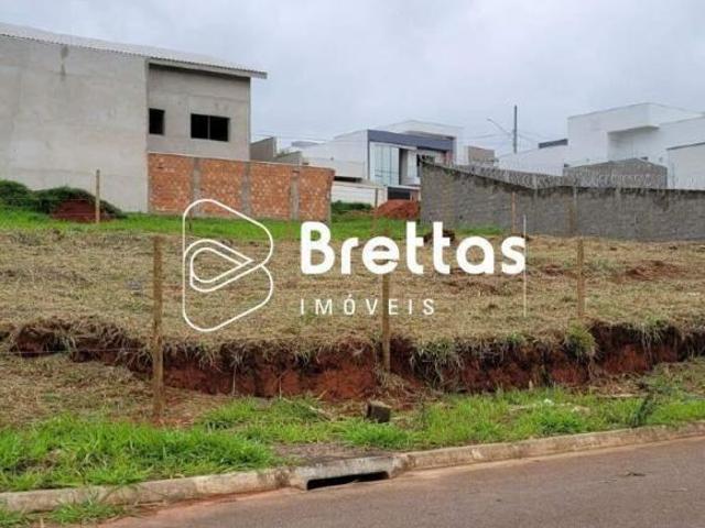 Lote / Terreno à venda em Lavras, no bairro Residencial Santana