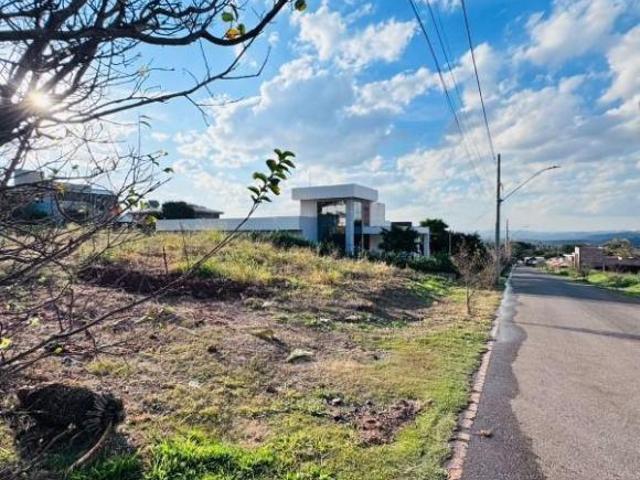 Lote / Terreno à venda em Mário Campos, no bairro Centro