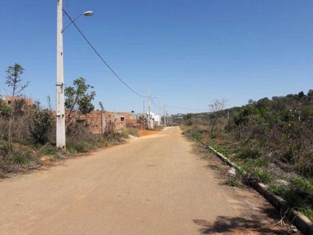 Lote / Terreno à venda em Mateus Leme, no bairro Santa Clara