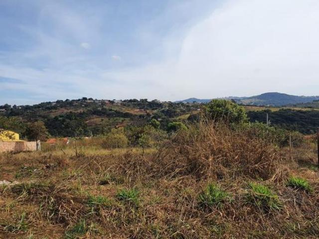 Lote / Terreno à venda em Mateus Leme, no bairro Planalto