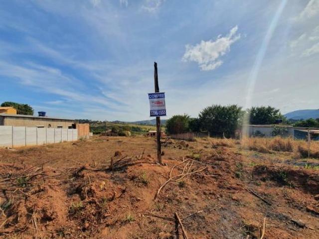 Lote / Terreno à venda em Mateus Leme, no bairro Planalto