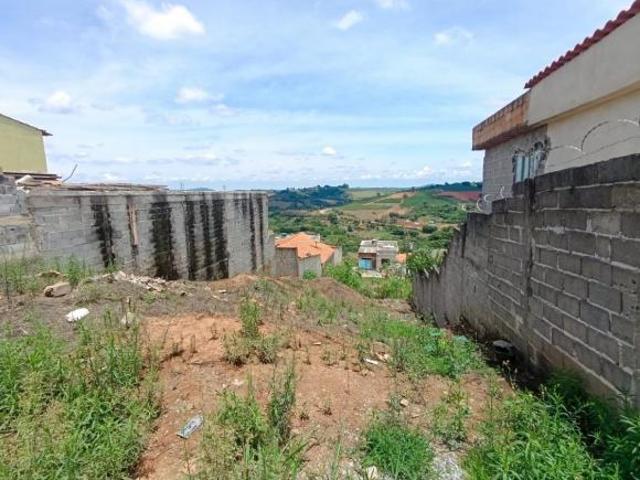 Lote / Terreno à venda em Nepomuceno, no bairro Vista Verde