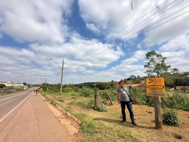 Lote / Terreno à venda em Nepomuceno, no bairro Br 261