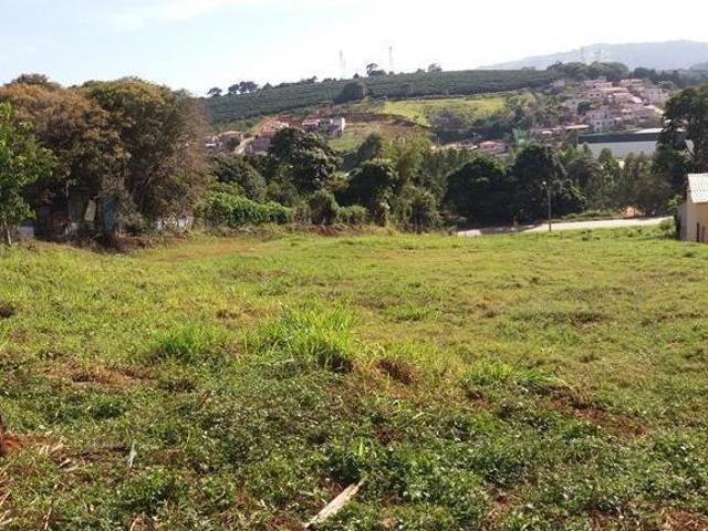 Lote / Terreno à venda em Nepomuceno, no bairro Centro