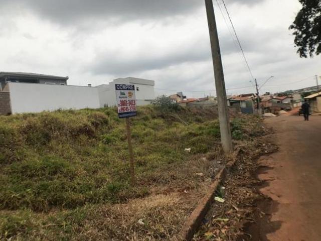 Lote / Terreno à venda em Nepomuceno, no bairro Jardim Itália