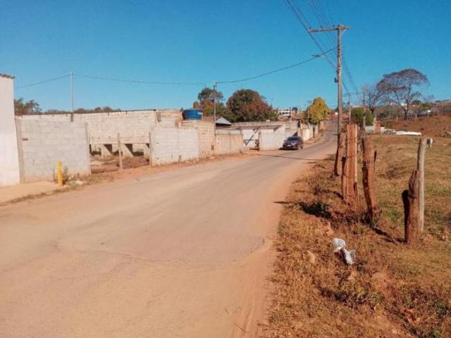 Lote / Terreno à venda em Nepomuceno, no bairro Lagoinha