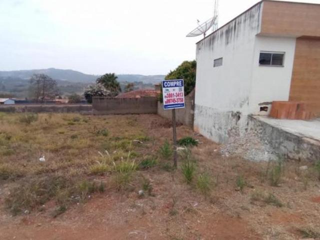 Lote / Terreno à venda em Nepomuceno, no bairro Marciolandia