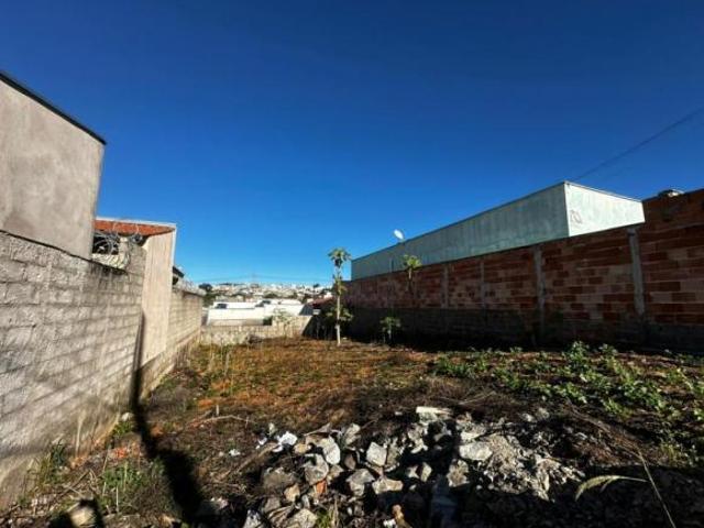 Lote / Terreno à venda em Nepomuceno, no bairro Nova Esperança