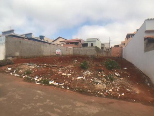 Lote / Terreno à venda em Nepomuceno, no bairro Novo Horizonte