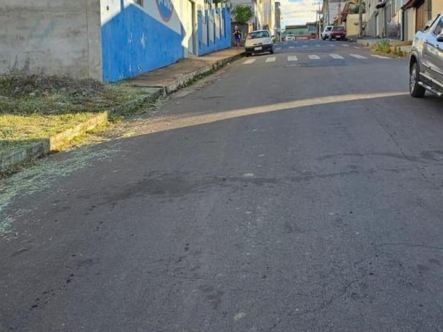 Lote / Terreno à venda em Nepomuceno, no bairro Salgado Filho
