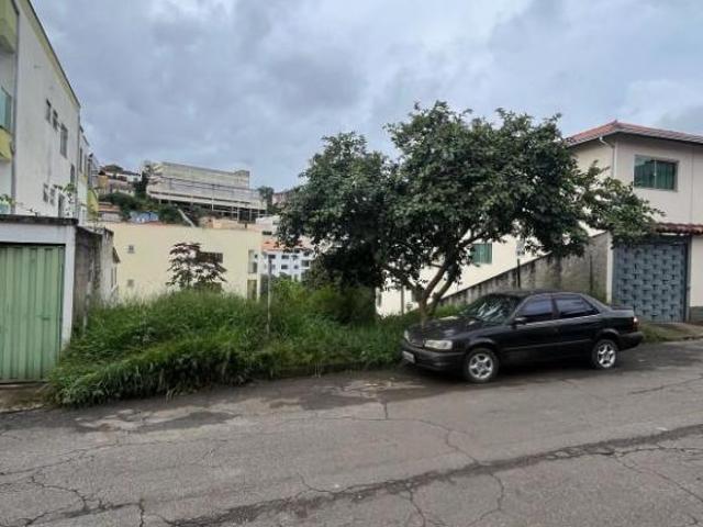Lote / Terreno à venda em Ouro Preto, no bairro Lagoa
